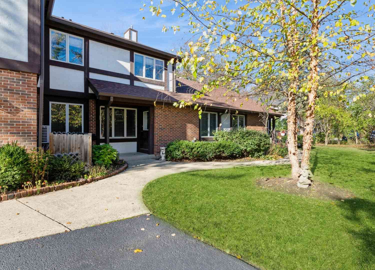 1068 Shermer Road For Sale, Glenview, IL 60025 Condo | ByOwner